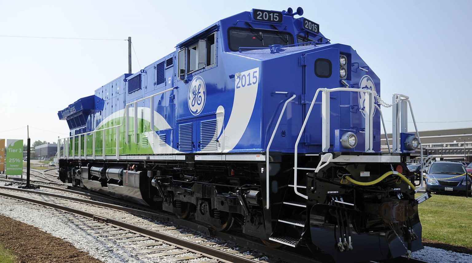 Fort Worth's GE locomotive plant receives new orders - The Business Press