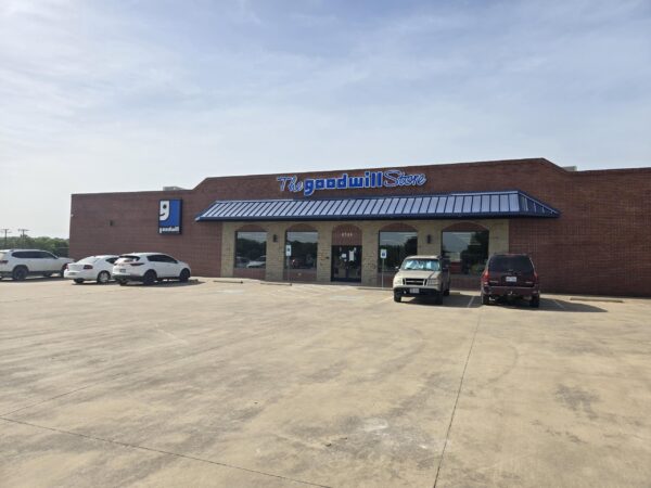 GOODWILL NORTH CENTRAL TEXAS CELEBRATES GRAND OPENING OF NEW MINERAL ...