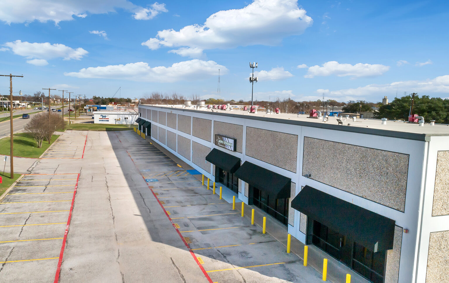Bradford Simultaneously Bags Early Renewals From Euless Industrial Park ...